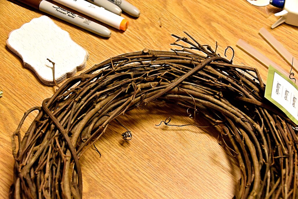 Fall Wreath for Your Autumn Home Decor | diyhomegarden.blog