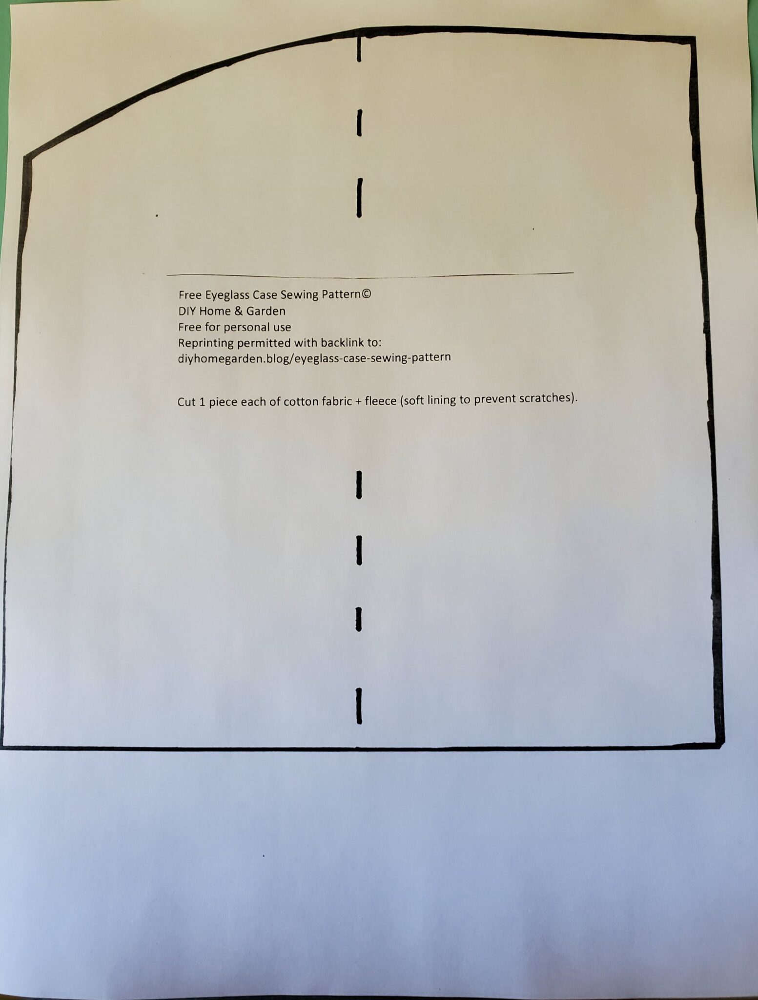 How to Sew an Eyeglass Case (with a free sewing pattern)