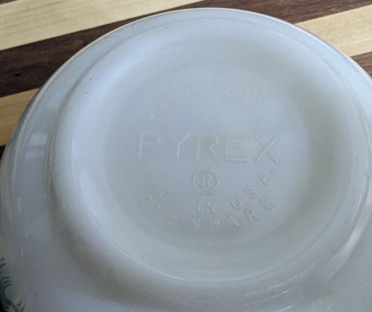 PYREX or pyrex: Explaining why the differences in your cookware
